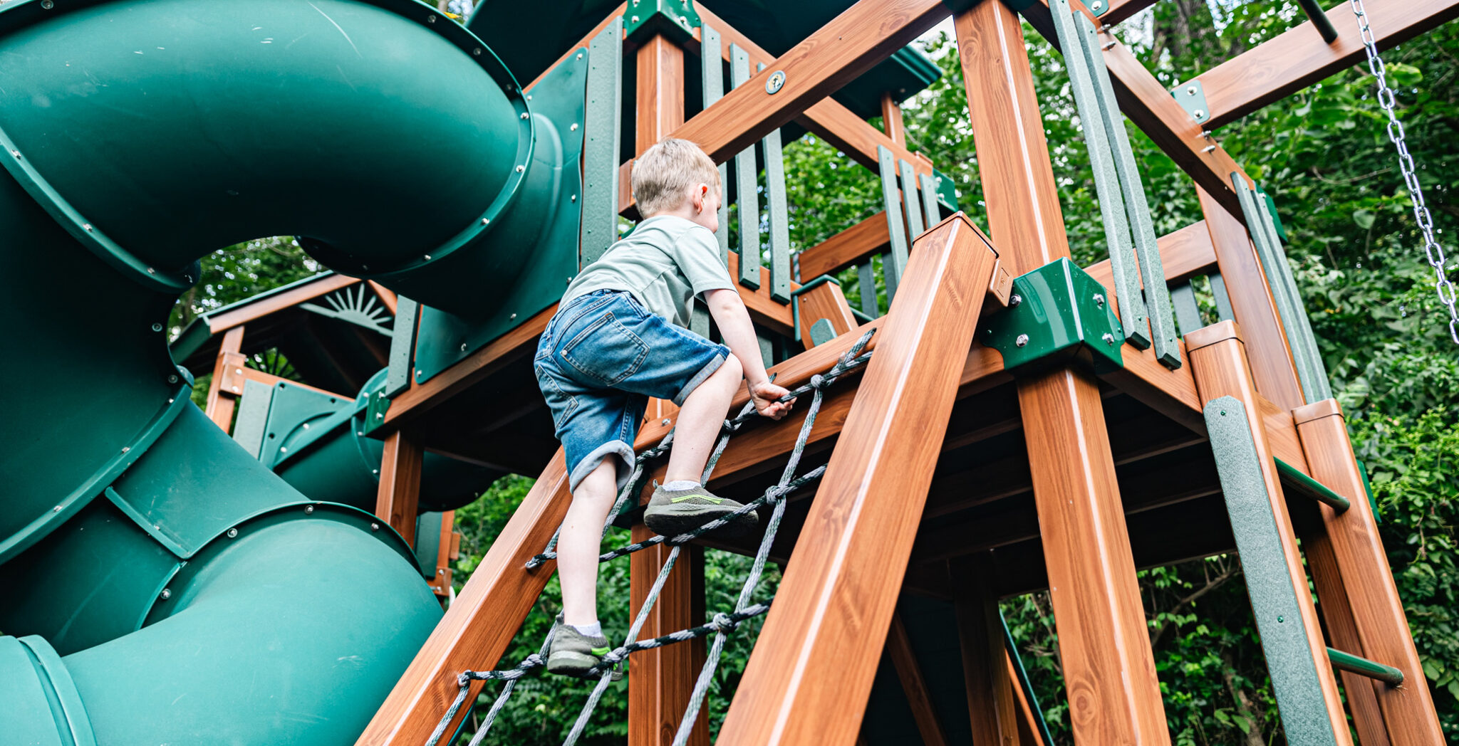 The Best Vinyl Swing Sets You Can Get - Swing Kingdom